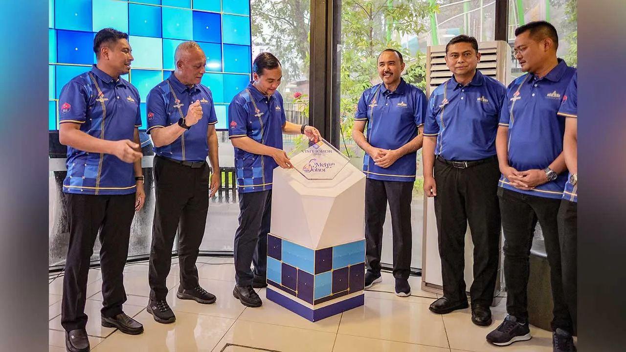 Bas percuma permudah mobiliti pelancong sempena Tahun Melawat Johor ...